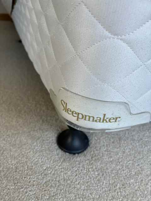 King single bed and mattress, ensemble - Beds in Launceston TAS ...