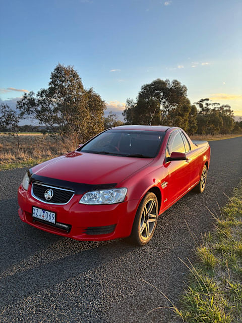 2010 HOLDEN COMMODORE OMEGA (D/FUEL) 4 SP AUTOMATIC UTILITY | Cars ...