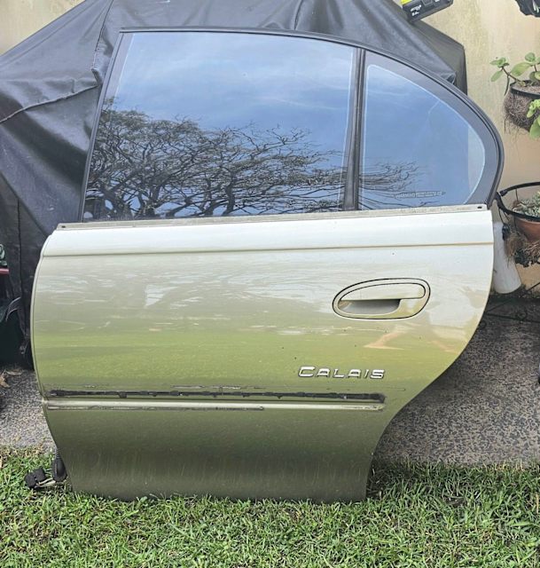 VY COMMODORE DOOR | Auto Body parts | Gumtree Australia Wyong Area ...