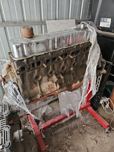 motor Holden 202 | Engine, Engine Parts & Transmission | Gumtree ...