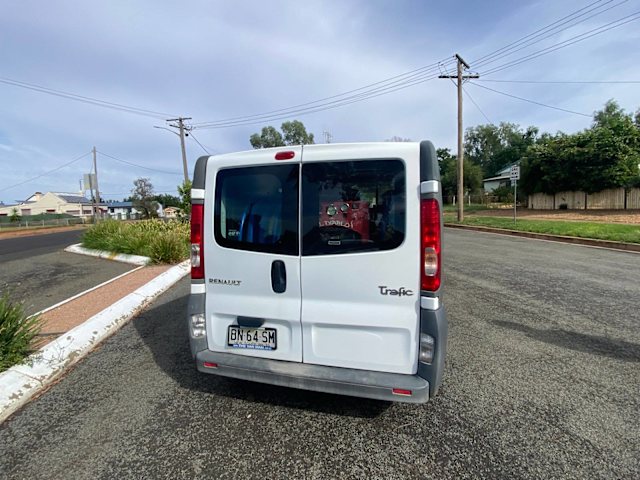 2008 RENAULT TRAFIC 2.0 dCi LWB 6 SP MANUAL 2D VAN | Cars, Vans & Utes ...