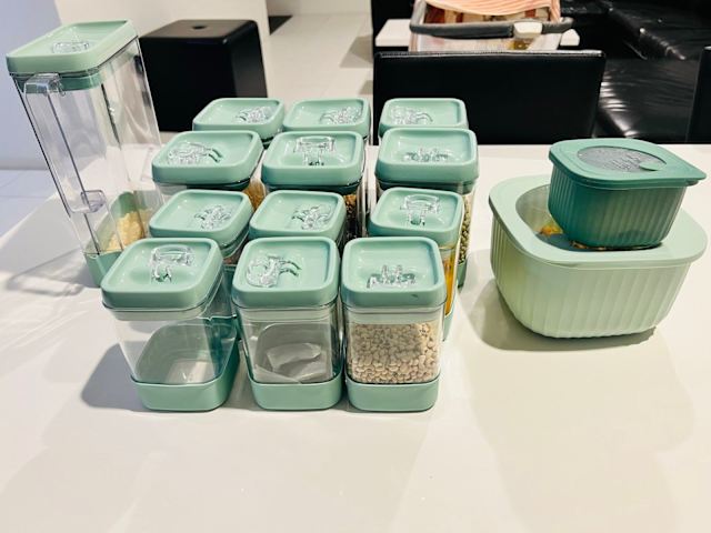 Plastic big and small containers - Other Kitchen & Dining in Meadow ...