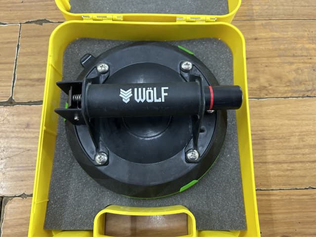 WoLF Vacuum pump glass lifter -GB1009518 | Hand Tools | Gumtree ...