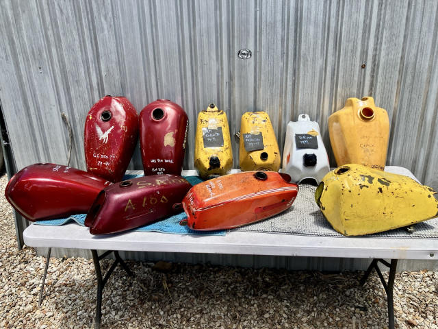 Suzuki Tanks DR250, PE250, GS550, GN250, A100 . RM50/60/80 | Motorcycle ...