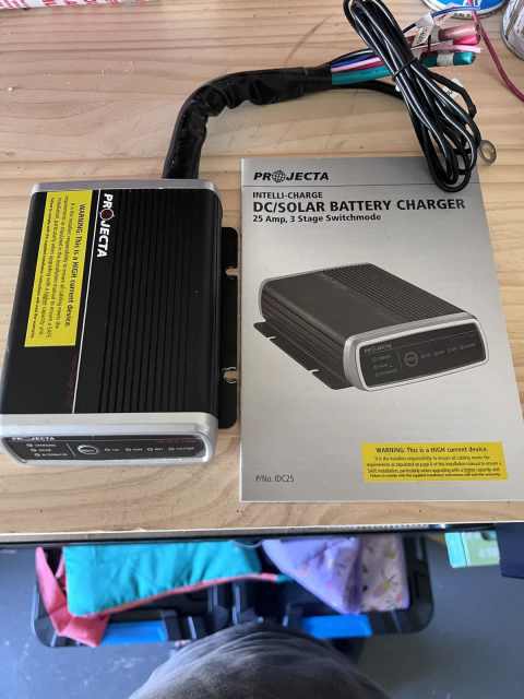 Projecta 25 amp dc/dc -solar charger | Caravan & Campervan Accessories ...