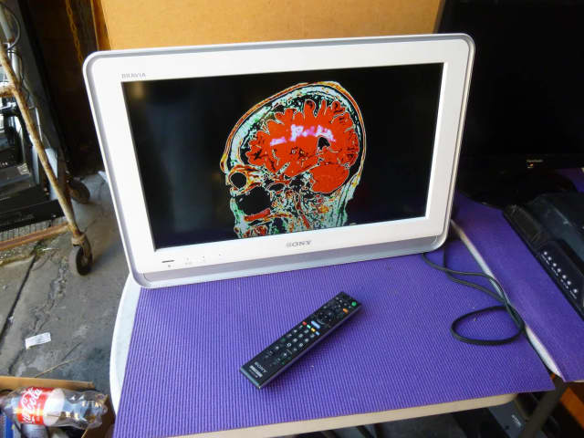 Sony Bravia 22 inch 55cm LCD TV HDMI VGA S-video AV inputs | TVs ...