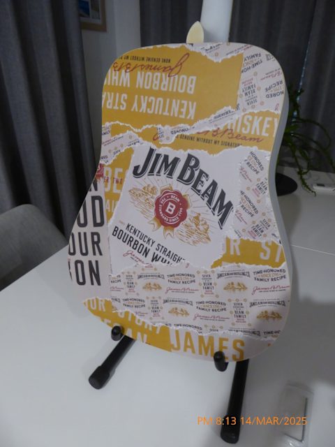 RARE BRAND NEW PROMO JIM BEAM 6 STRING GUITAR IN CARRY BAG AND STAND ...