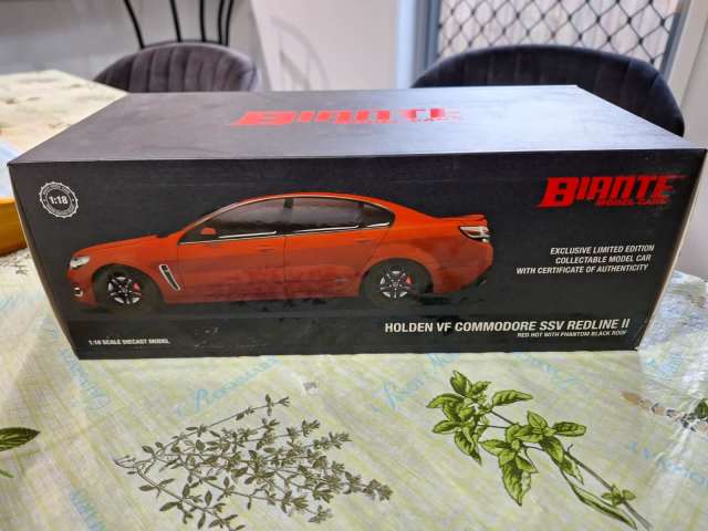 BIANTE HOLDEN VF COMMODORE SSV REDLINE II REDHOT RED BLACK ROOF MINT ...