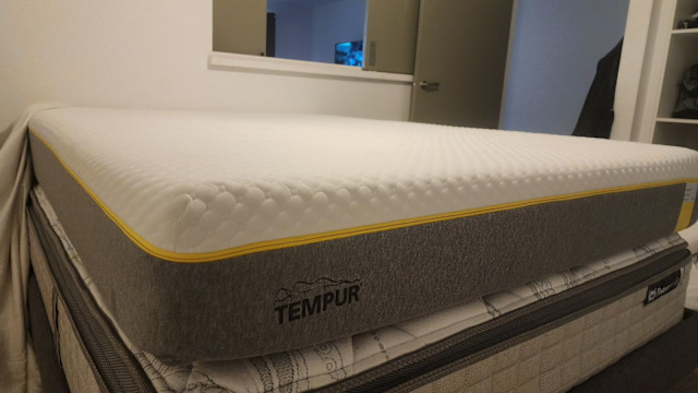 Tempur Queen mattress - Beds in Lawnton QLD | Gumtree Australia