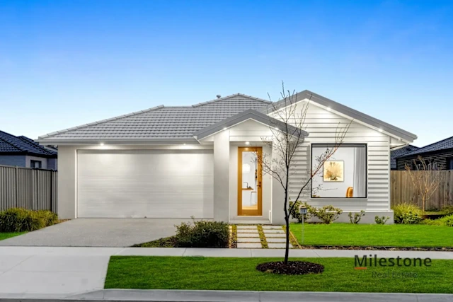 18 Prose Street, Clyde North, Victoria 3978 - for Sale | Gumtree Australia