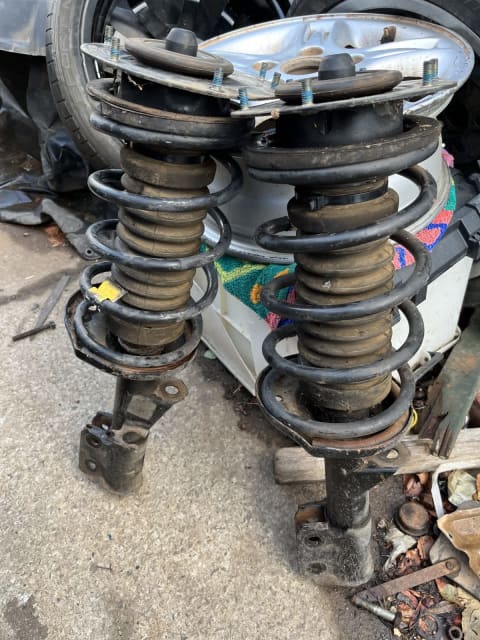 Commodore VR VS Standard height front suspension springs & struts ...