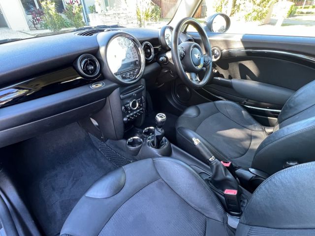 2011 MINI COOPER 6 SP MANUAL 2D HATCHBACK | Cars, Vans & Utes | Gumtree ...