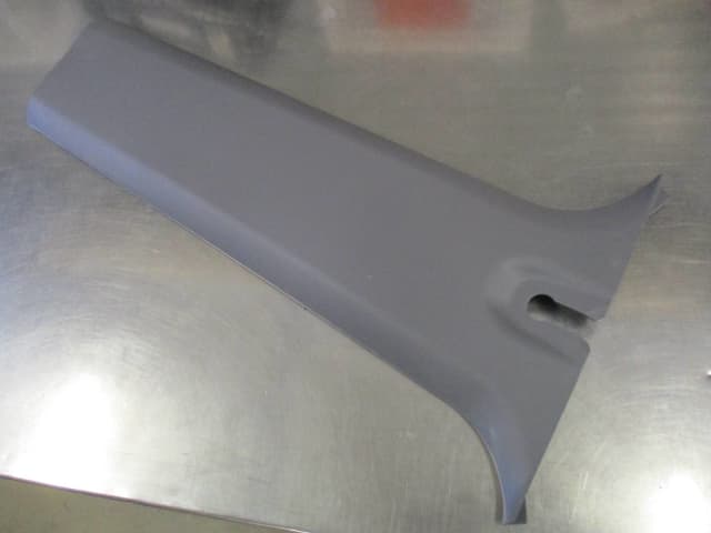 TOYOTA LAND CRUISER Genuine Lower RIght Hand Centre Garnish New Part ...