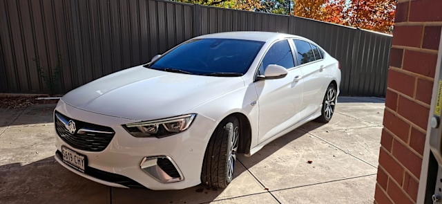 HOLDEN COMMODORE RS Auto Turbo Very Low KM Dealer serviced | Cars, Vans ...