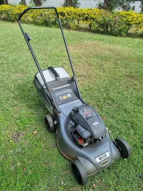 Victa Commando 158cc 4 Stroke Mower - Lawn Mowers in Redcliffe QLD ...