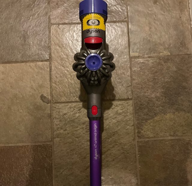 Dyson V7 Animal Origin Cordless Vacuum Cleaner - Vacuum Cleaners in ...