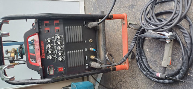 RENEGADE Industrial 200amp inverter AC/DC TIG/STICK WELDER RIACDC200I ...