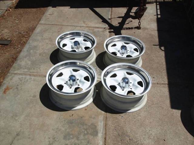 Valiant Chrysler sports steel wheel x4 w original trims and caps ...