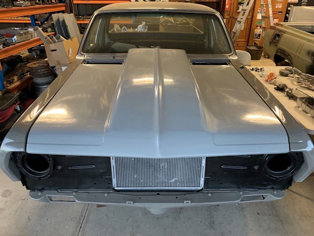 HR HOLDEN FULL FIBREGLASS BONNET with 4” REVERSE COWL | Other Parts ...