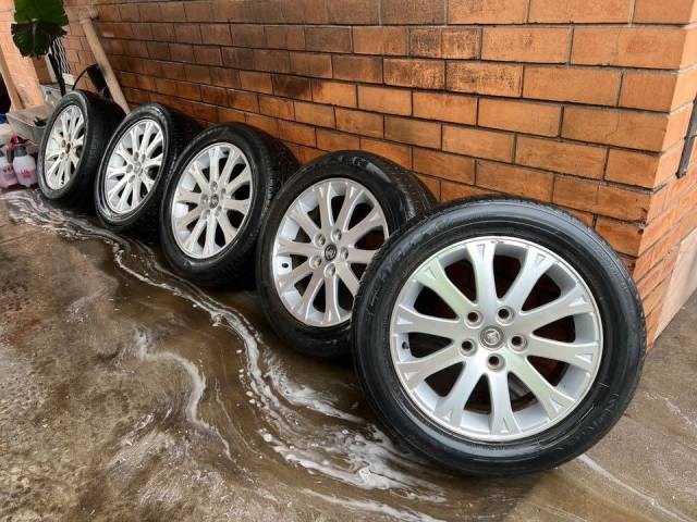 Holden Caprice 17 Inch Alloy Wheels w/ Good Tyres Set of 5 *Delivery ...