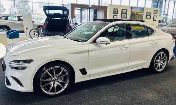 2022 GENESIS G70 2.0T 8 SP AUTO ELECTRONIC 4D SEDAN | Cars, Vans & Utes ...