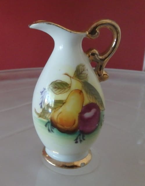 Vintage Painted Porcelain Mixed Fruit Design 22kt Gold Trim - Japan ...