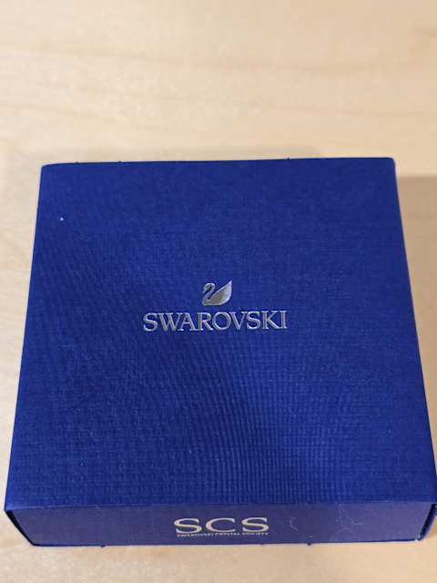 Swarovski Elephant Necklace, Bracelet and Four-Leaf Clover Box New ...