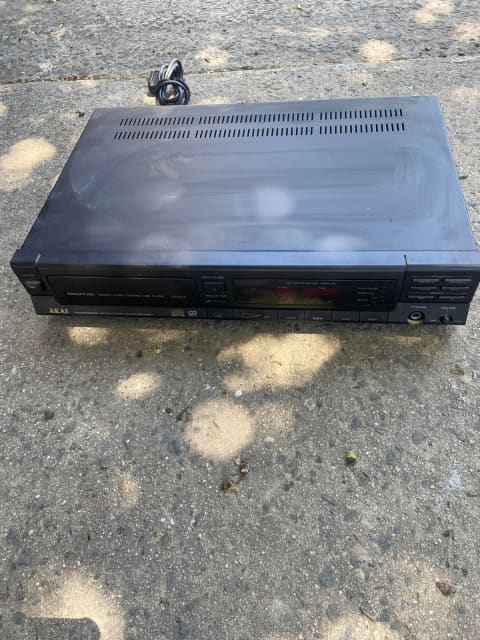 AKAI Old School Retro Single Disc CD Player - Other Audio in Dandenong ...