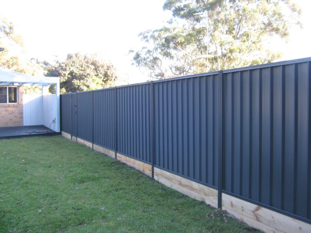 Pauls Colorbond Fencing and Gates (Free Quotes) | Fencing & Gates ...