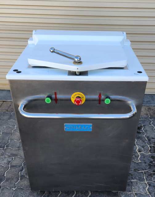 SINMAG D20 Square Dough Divider & Pastry Blocker | Miscellaneous Goods ...