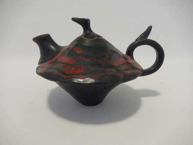 UNIQUE Vint. 20th Cent Australian Art Pottery Dingo teapot Brian Upton ...