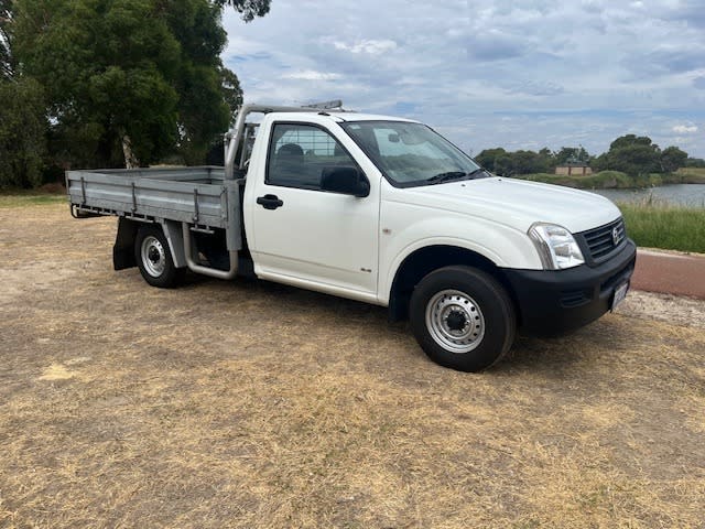 2005 Holden Isuzu Rodeo DX 5 SP MANUAL C/CHAS | Cars, Vans & Utes ...
