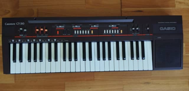 Vintage Casio Casiotone CT-310 keyboard | Keyboards & Pianos | Gumtree ...