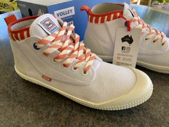 New limited edition Streets Volley shoes Middle Swan (19) - Men's Shoes ...