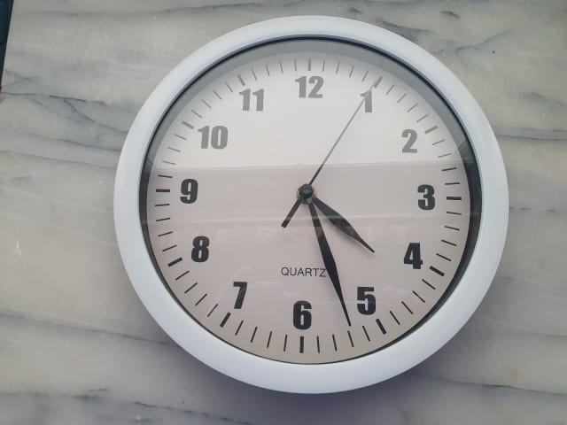 WALL CLOCKS FOR SALE $25 EACH X 4.......JAPAN MOVEMENT X 2 - Clocks in ...