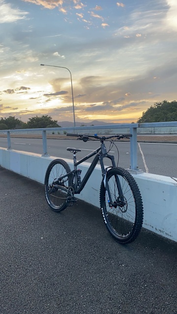 Silverback Slider Ms Dual Suspension - Men's Bicycles in Pacific Pines ...