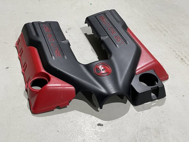 HSV VZ LS2 6.0lt Engine cover | Other Parts & Accessories | Gumtree ...