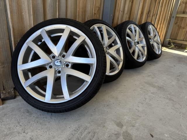 HSV GENUINE HOLDEN VY VZ SSZ VS 19” 4 VE R8 club sport wheels tyres ...