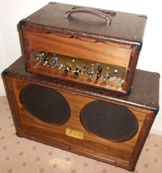 Boutique Walnut 60W 2 chan Valve Guitar Amplifier & Twin Speaker cab ...