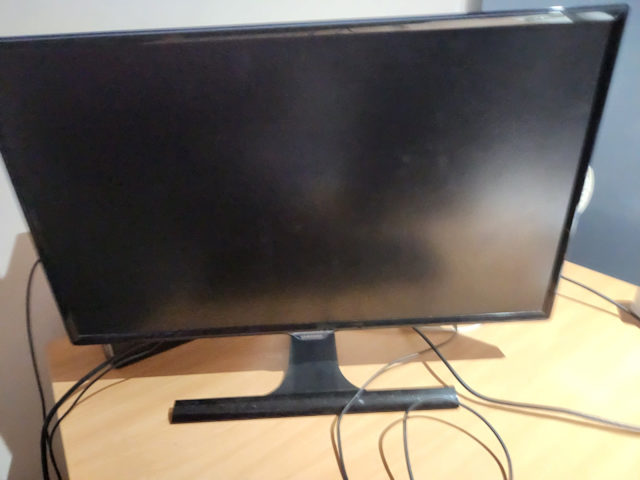 Samsung Monitor 27 inch Very Good Condition For Sale - Monitors in ...