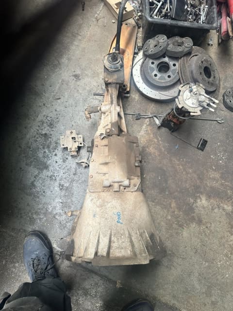 Vn Vp vr vs v6 t5 gear box. | Engine, Engine Parts & Transmission ...