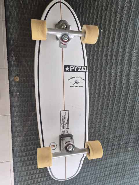 Shadow 34 Pyzel X Yow Surfskate - Skateboards & Rollerblades in Greta ...
