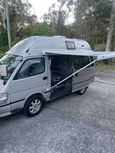 Toyota Hiace High Top. Travelled 91360 Automatic | Campervans ...