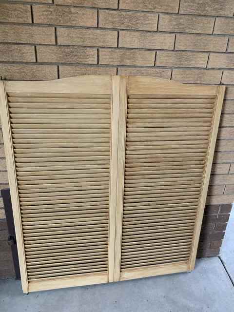 TIMBER BARN SLAT/ LOUVRE DOORS | Building Materials | Gumtree Australia ...