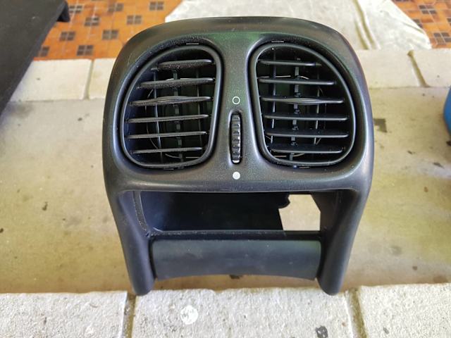 VT VX Commodore Centre Console Rear Vent Trim | Auto Body parts ...