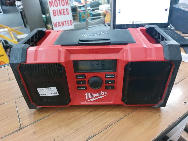 Milwaukee stereo system | Miscellaneous Goods | Gumtree Australia Swan ...