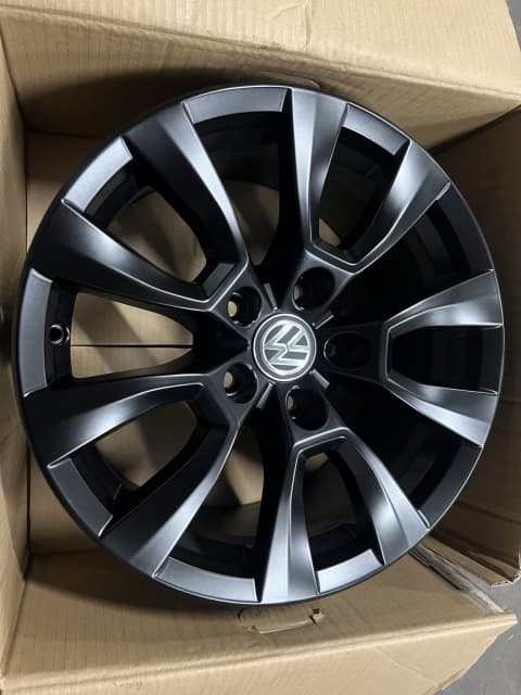 GENUINE Volkswagen 17 INCH WHEELS IN SATIN BLACK AMAROK/TRANSPORTER ...