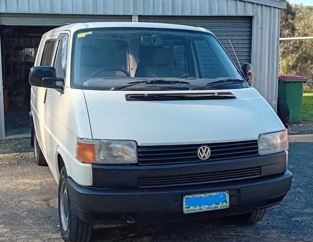 Volkswagen Transporter T4 (SWB) 5 SP MANUAL VAN 2.5 ltr 1994 | Cars ...