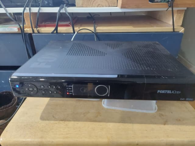 FOXTEL TDC851NF RECEIVER BOX FOXTEL IQ2 SET TOP BOX MALVERN EAST MELBO ...