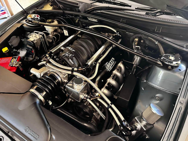 2004 HOLDEN MONARO CV8 4 SP AUTOMATIC 2D COUPE | Cars, Vans & Utes ...